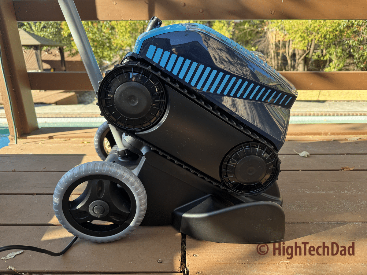 Polaris Freedom Plus Robotic Pool Cleaner – Cordless, Powerful, and ...